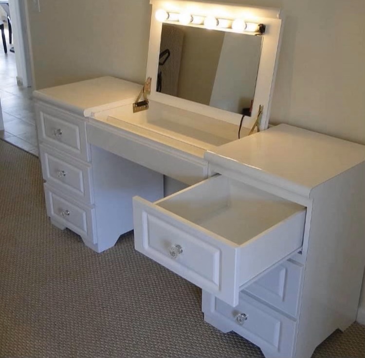 Custom Vanities - Seigerman's Furniture